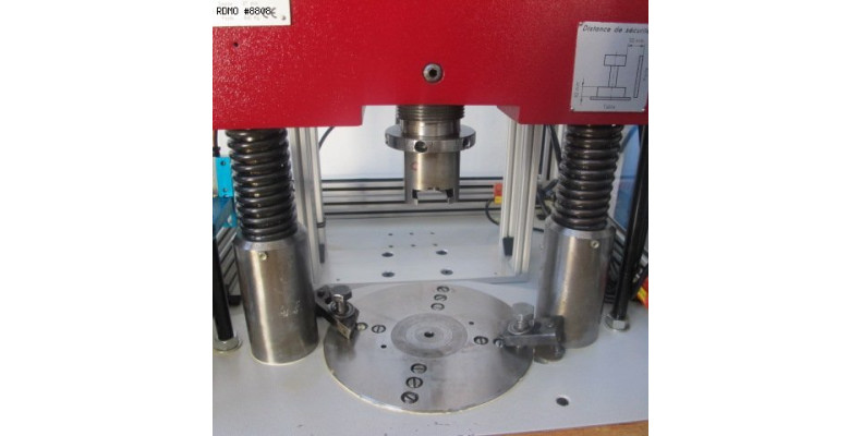 Mechanical press Essa RE 8 (8808) Used Machine tools | Rdmo